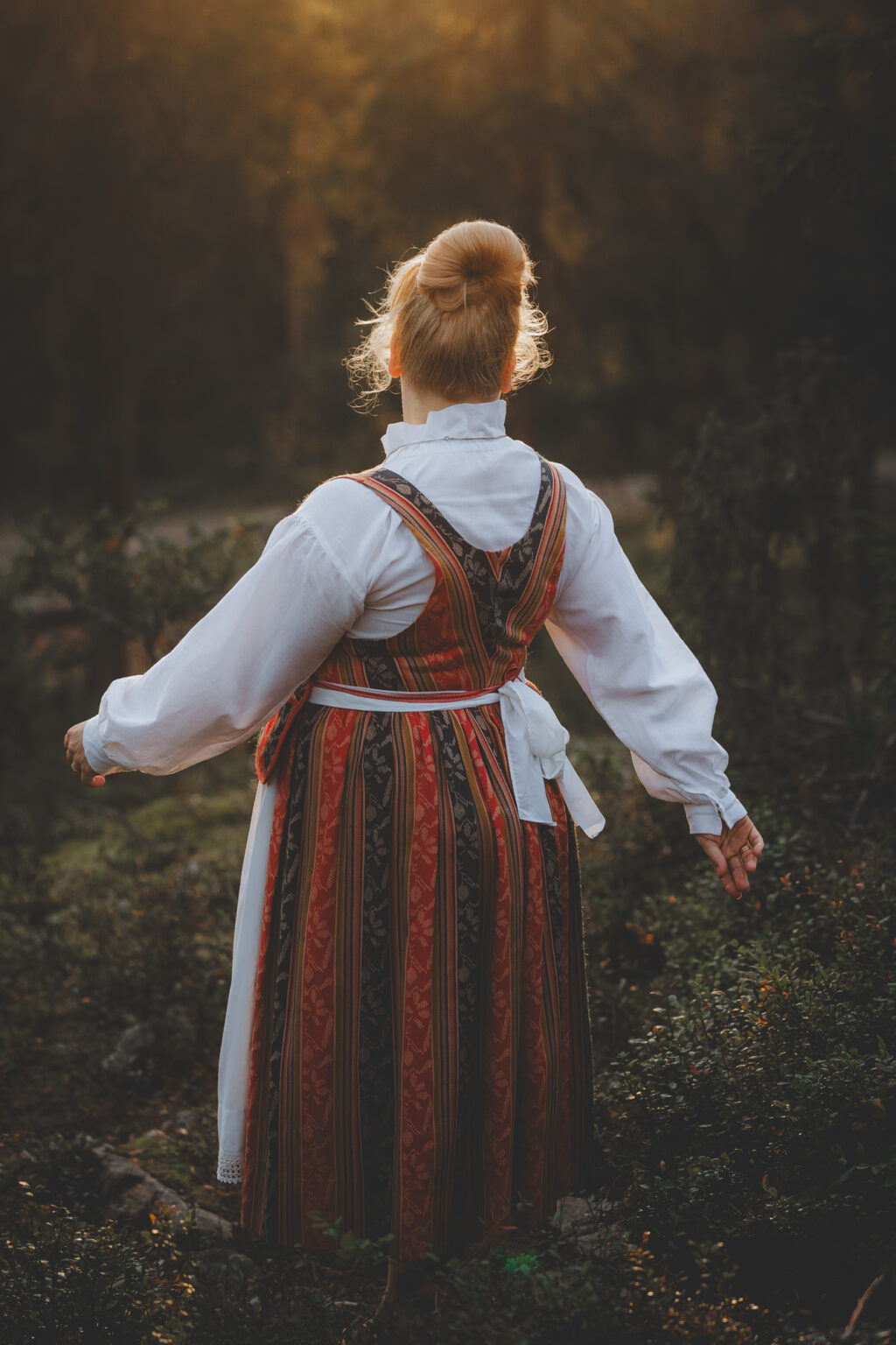FINNISH NATIONAL COSTUME – the roots underneath the dress
